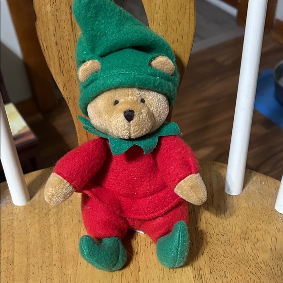 Hallmark | Holiday | Hallmark Red And Green Holiday Bear Decor | Poshmark